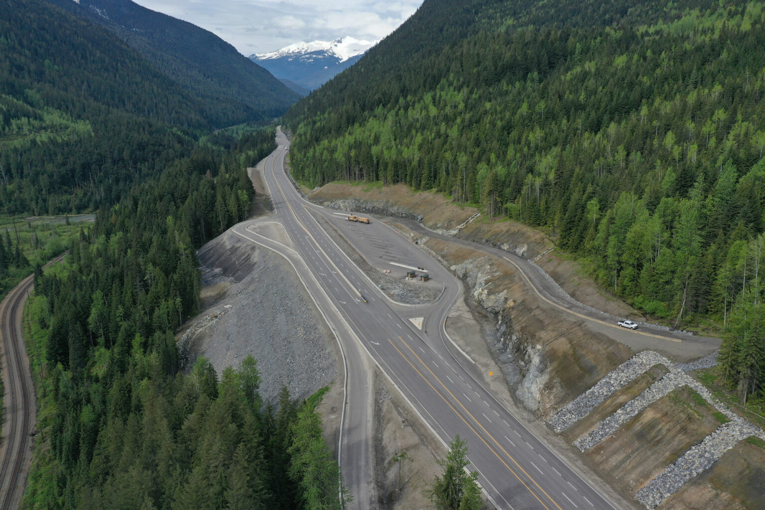 Trans-Canada Highway 1 Illecillewaet Four-Laning (2015 – 2022 ...